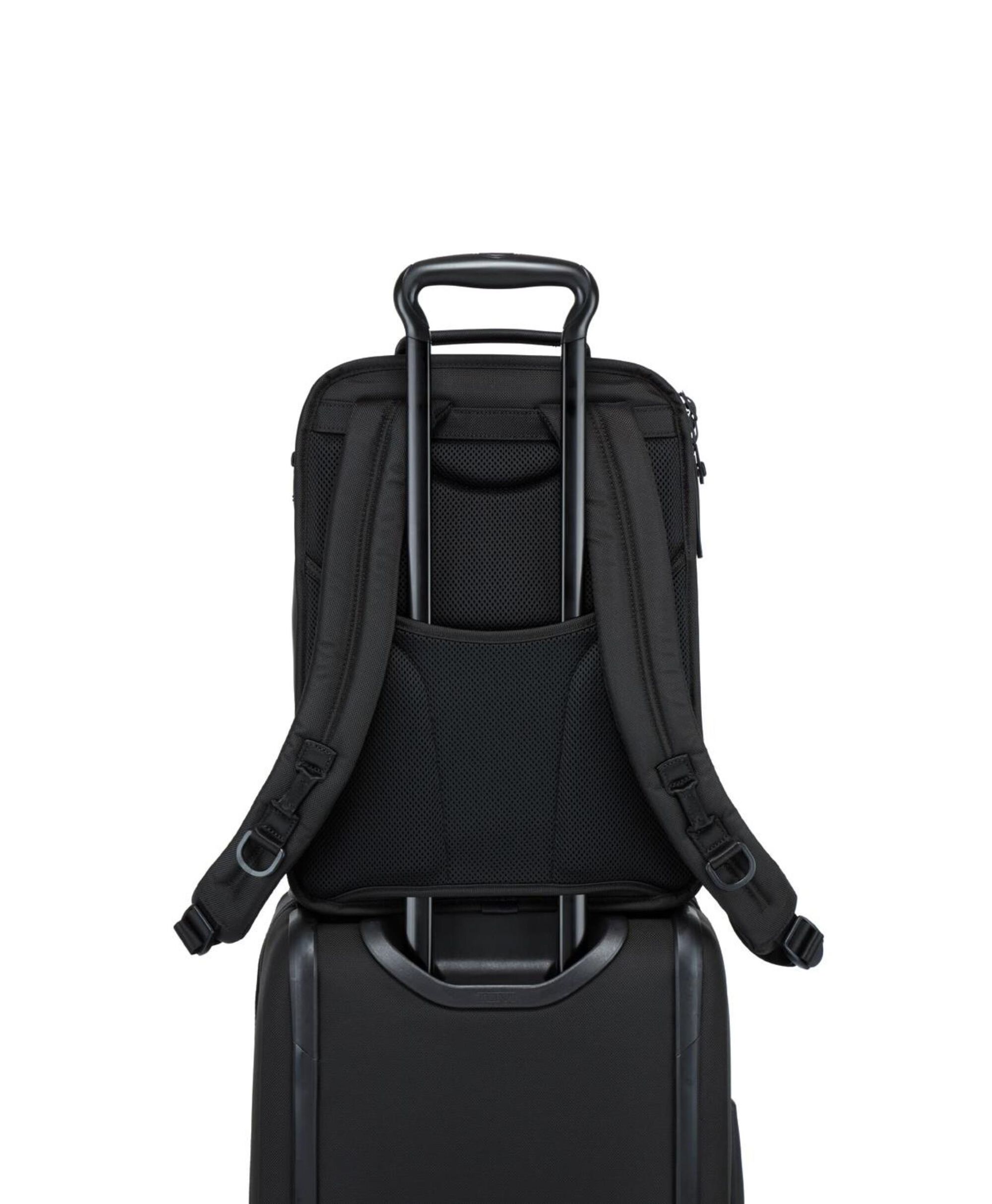 ALPHA スリム・エクスパンダブル・ブリーフ・パック ブラック｜トゥミ公式サイト | TUMI