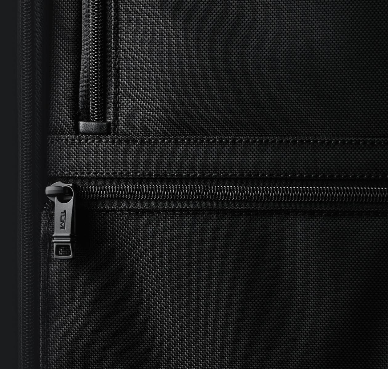 インターナショナル・デュアル・アクセス・4ウィール・キャリーオン｜トゥミ公式サイト | TUMI | TUMI Japan